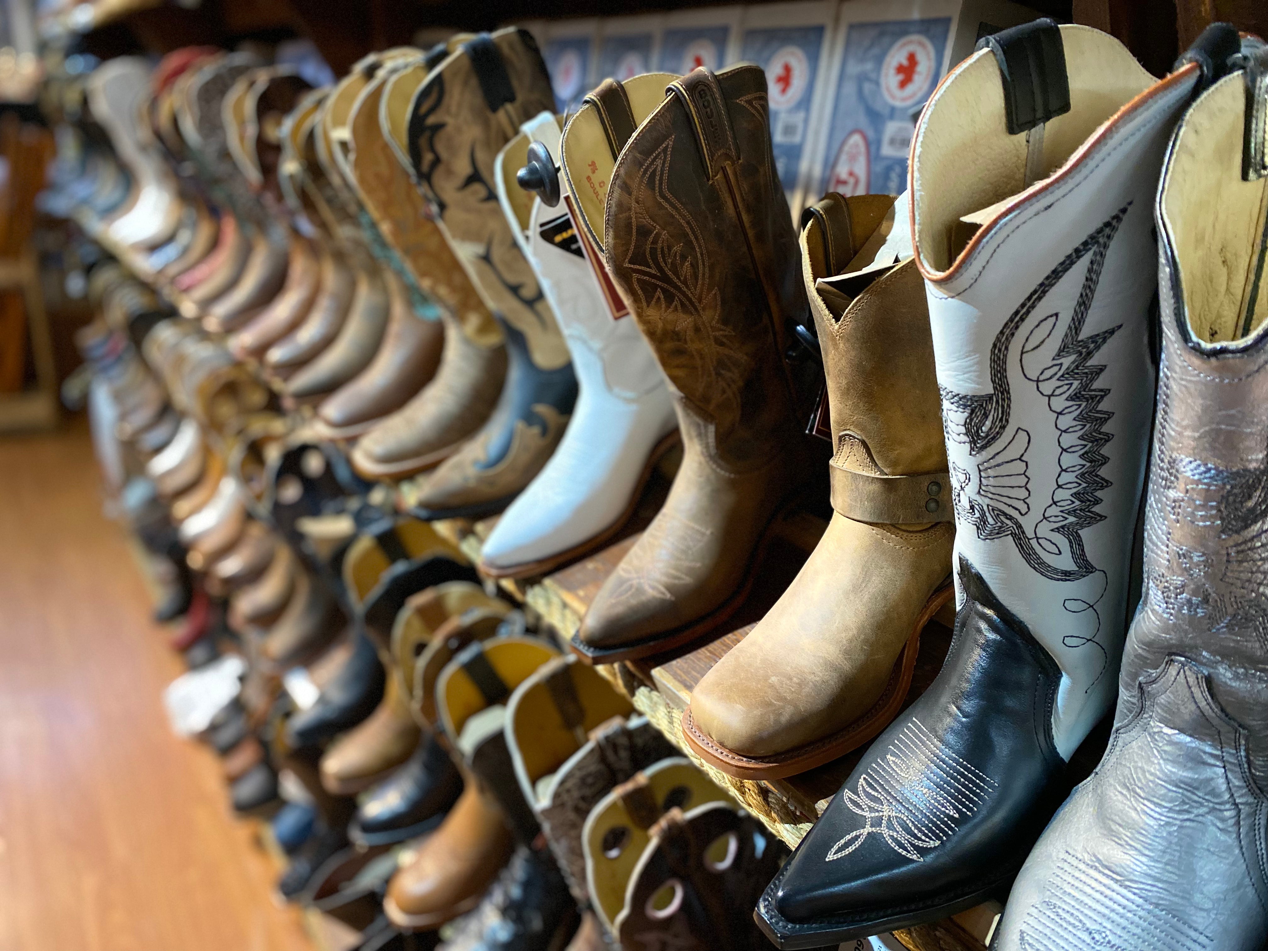Western Boots Canada | Cowboy Boots and Spurs, Cowgirl Boots ...